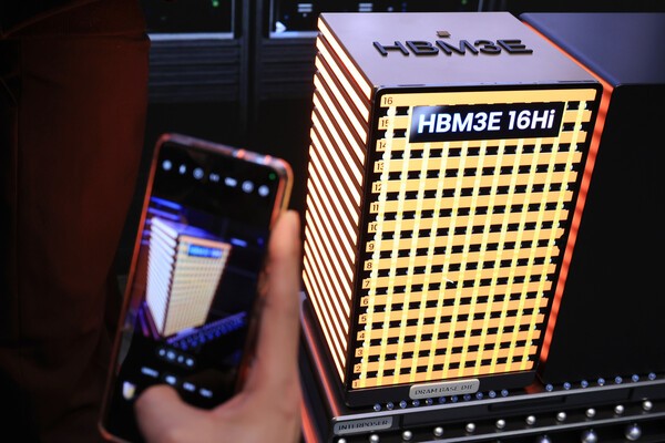 "HBM 이후도 본다"···SK하이닉스, CXL·AI 전방위 인재 확보 '총력전'